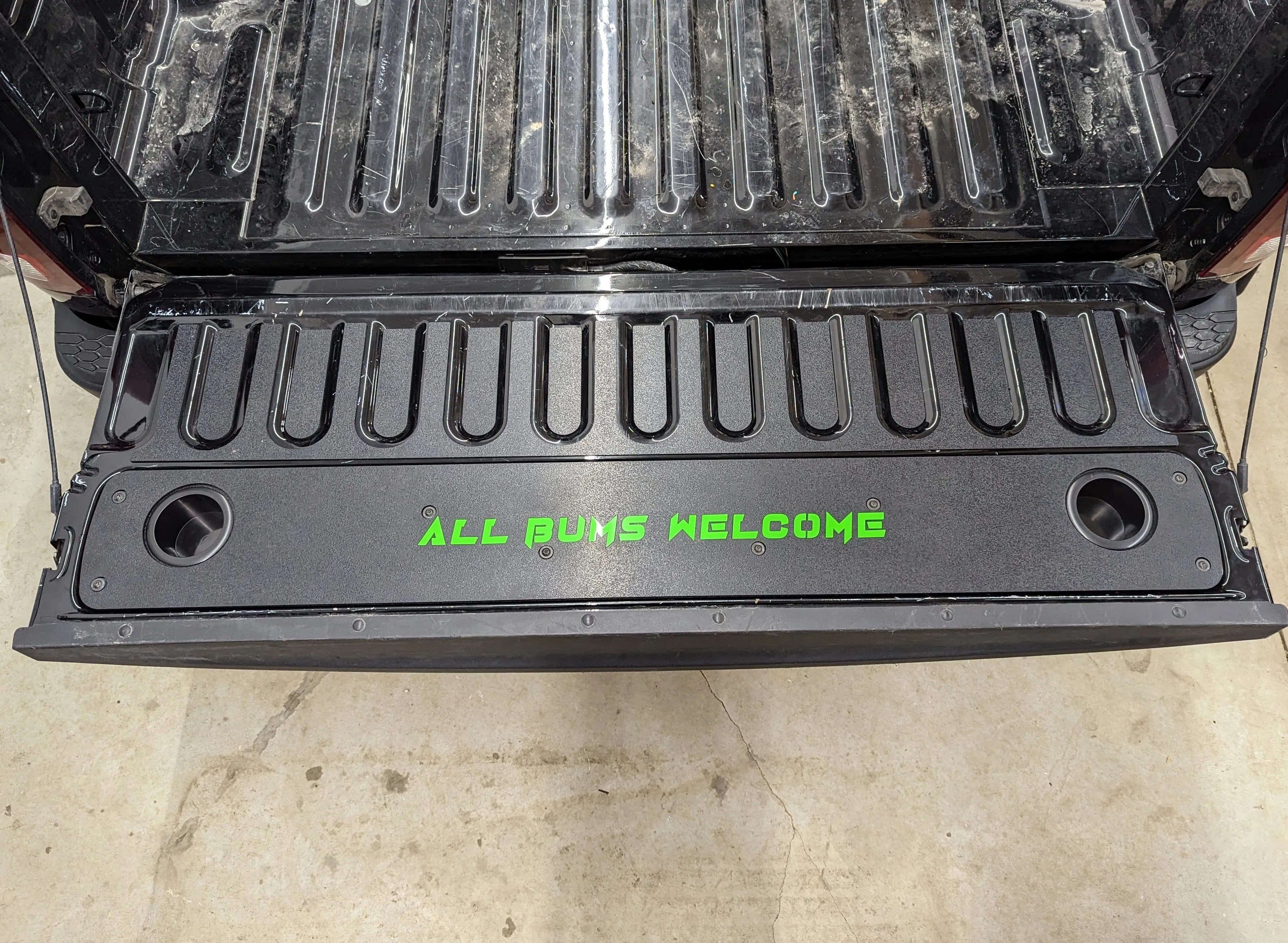 Custom Text Tailgate Seat Accent Kit - Fits 2009-2018 RAM® 1500 and 20